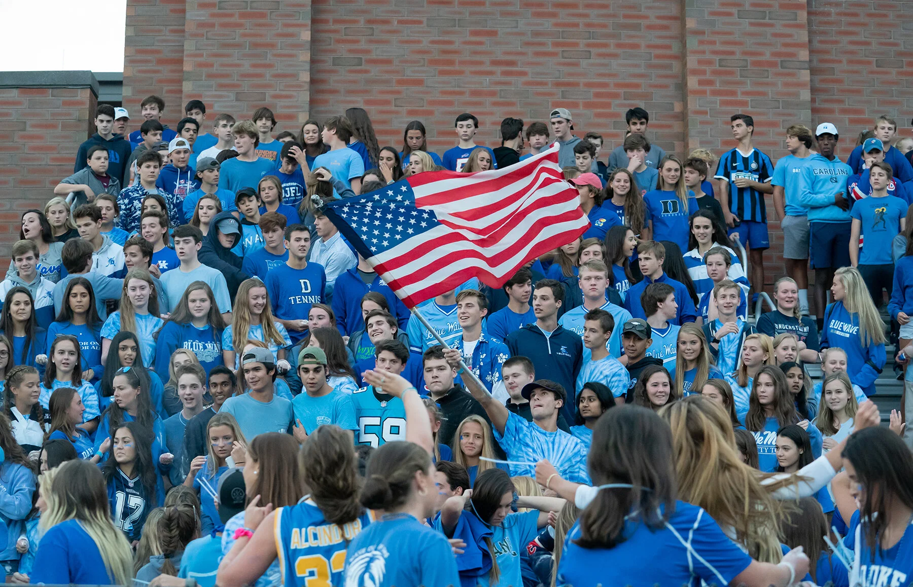 Darien High School Blue Wave Booster Club