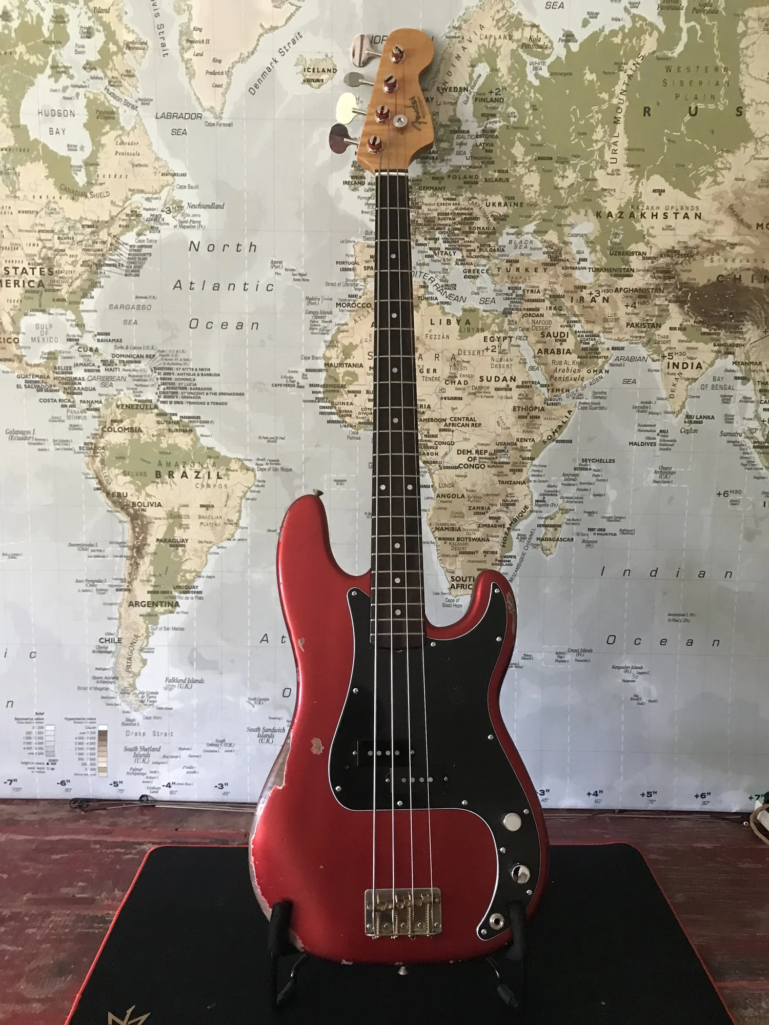 Custom Bass Guitars | UK Handmade Custom Basses | — Vintage Bass Room