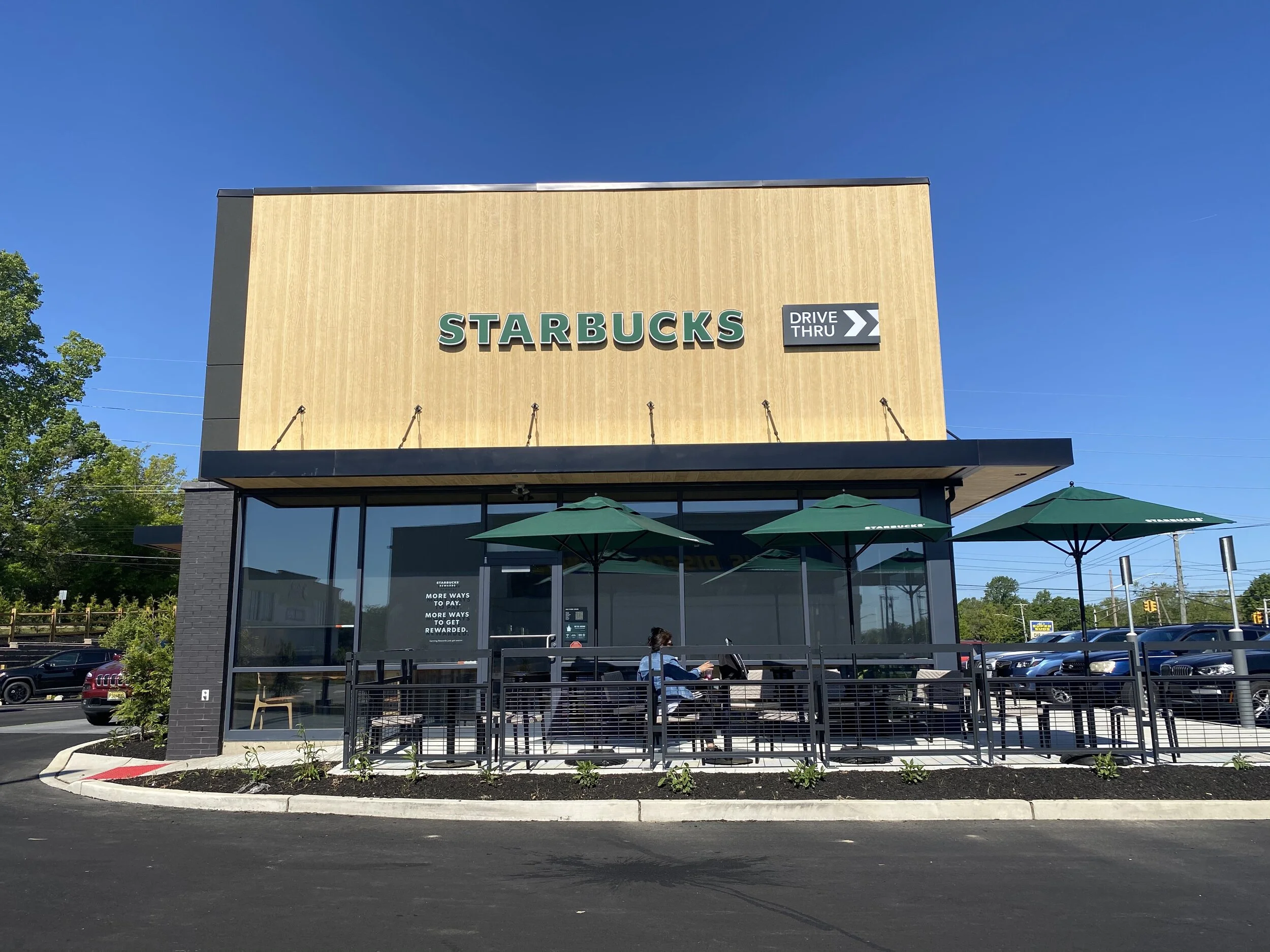 Starbucks/Retail Building Shell — Archetto Construction