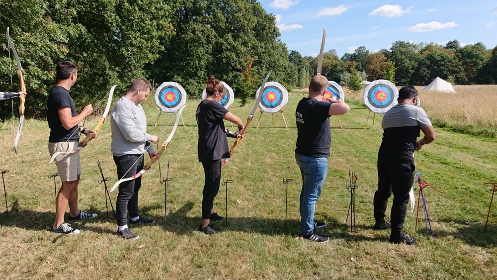 Experience Archery: Have A Go Lesson | Home Farm Glamping