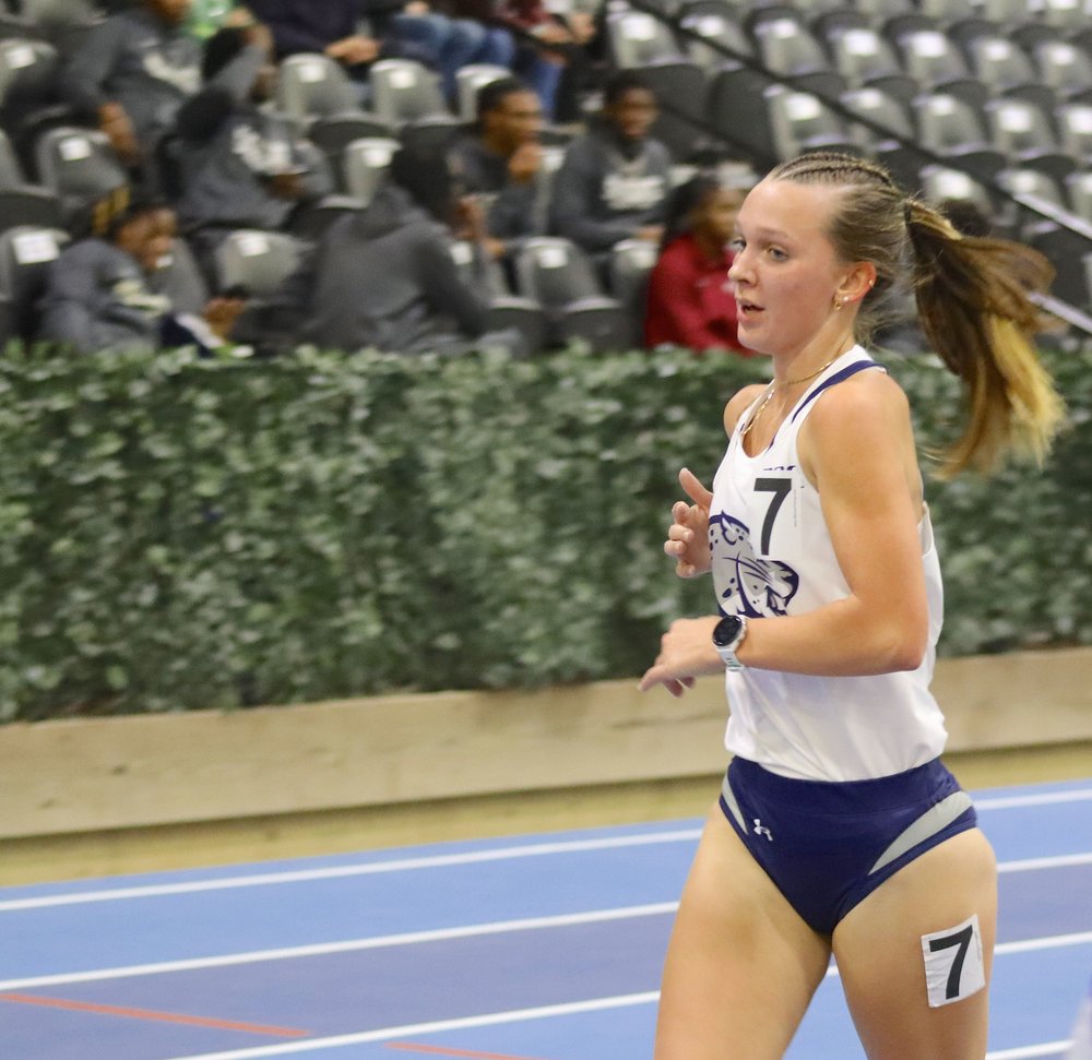 Jourdain gets victory in women's 5,000 meters at Tryon Winter Classic ...