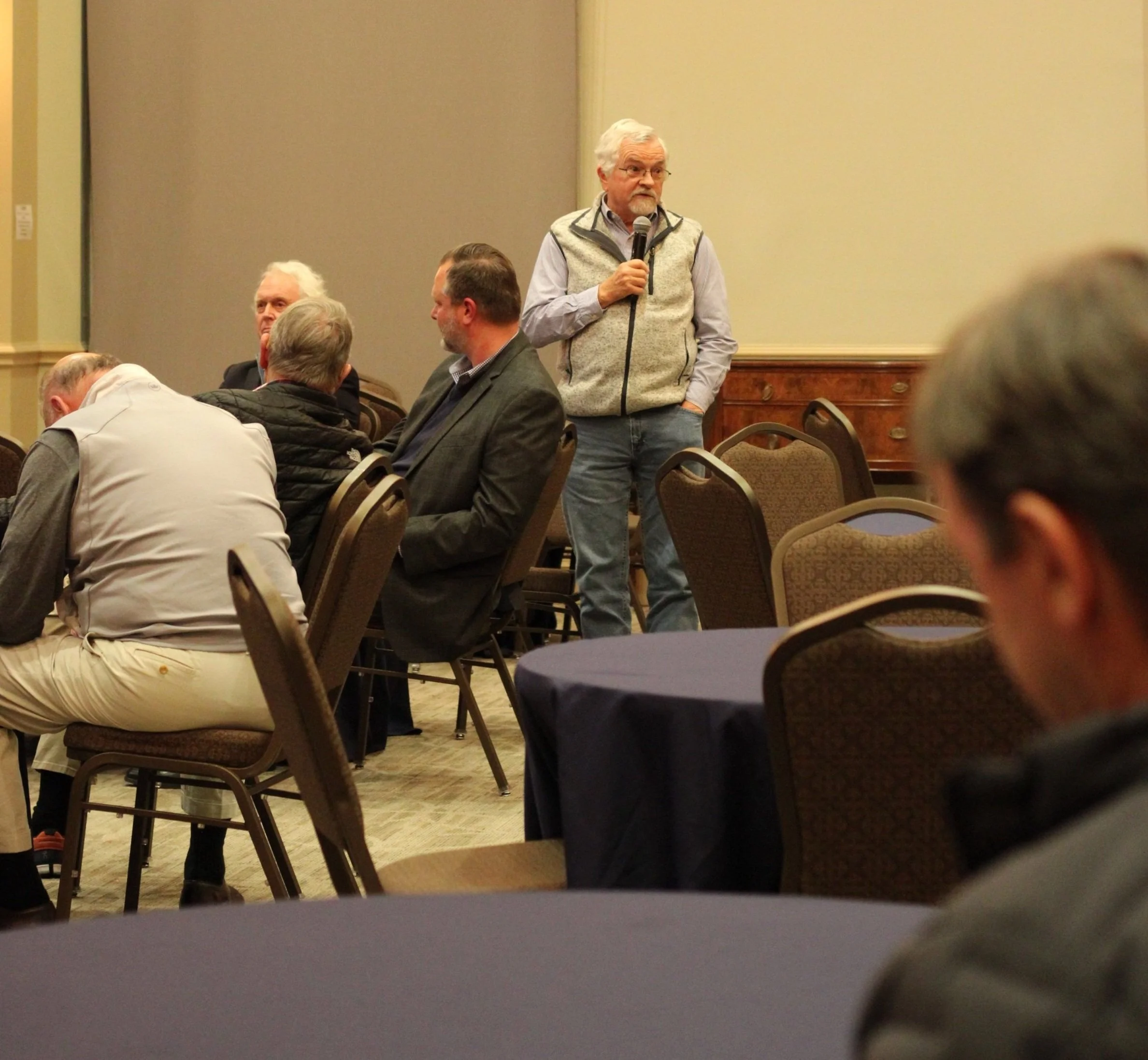 Community shares thoughts with AU presidential search committee — The ...