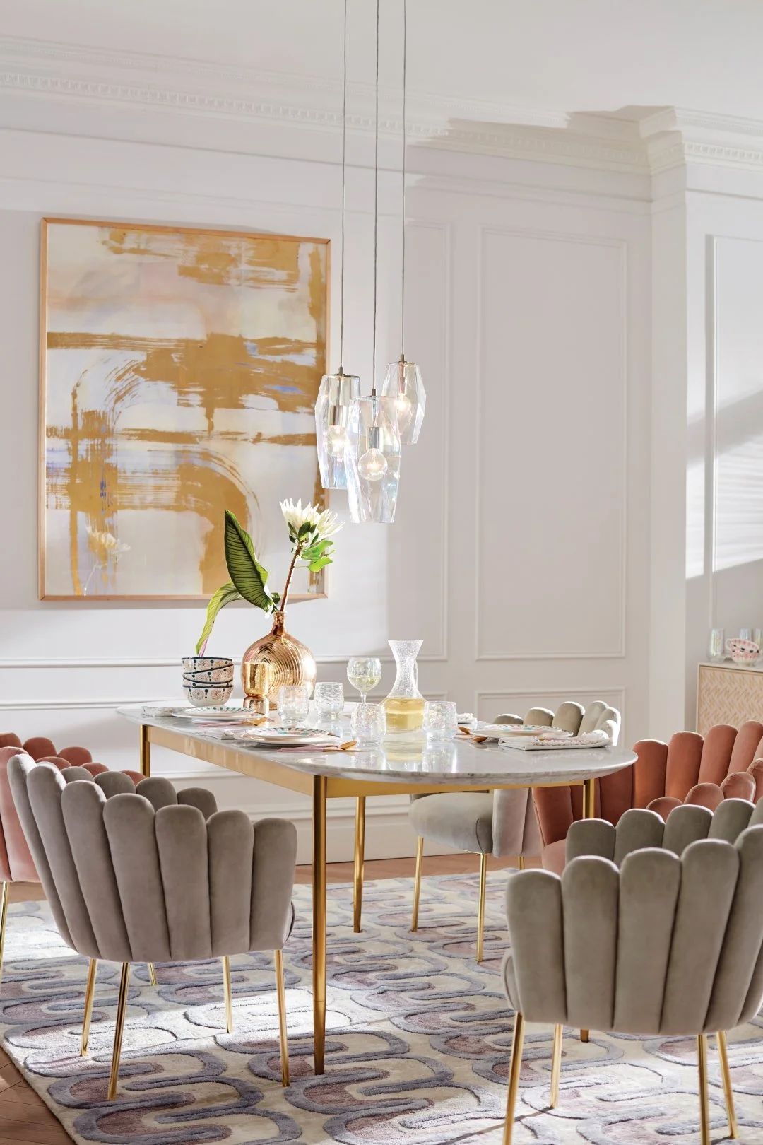 Soft Vintage Glam Spaces, Rooms, + Design Movie Stars + Designers Would ...