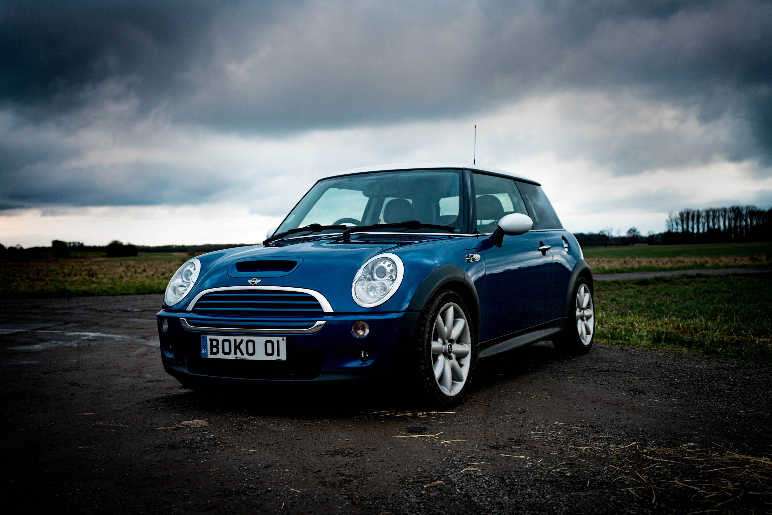 Why you should buy the MINI Cooper S (R53) — The Car Cult