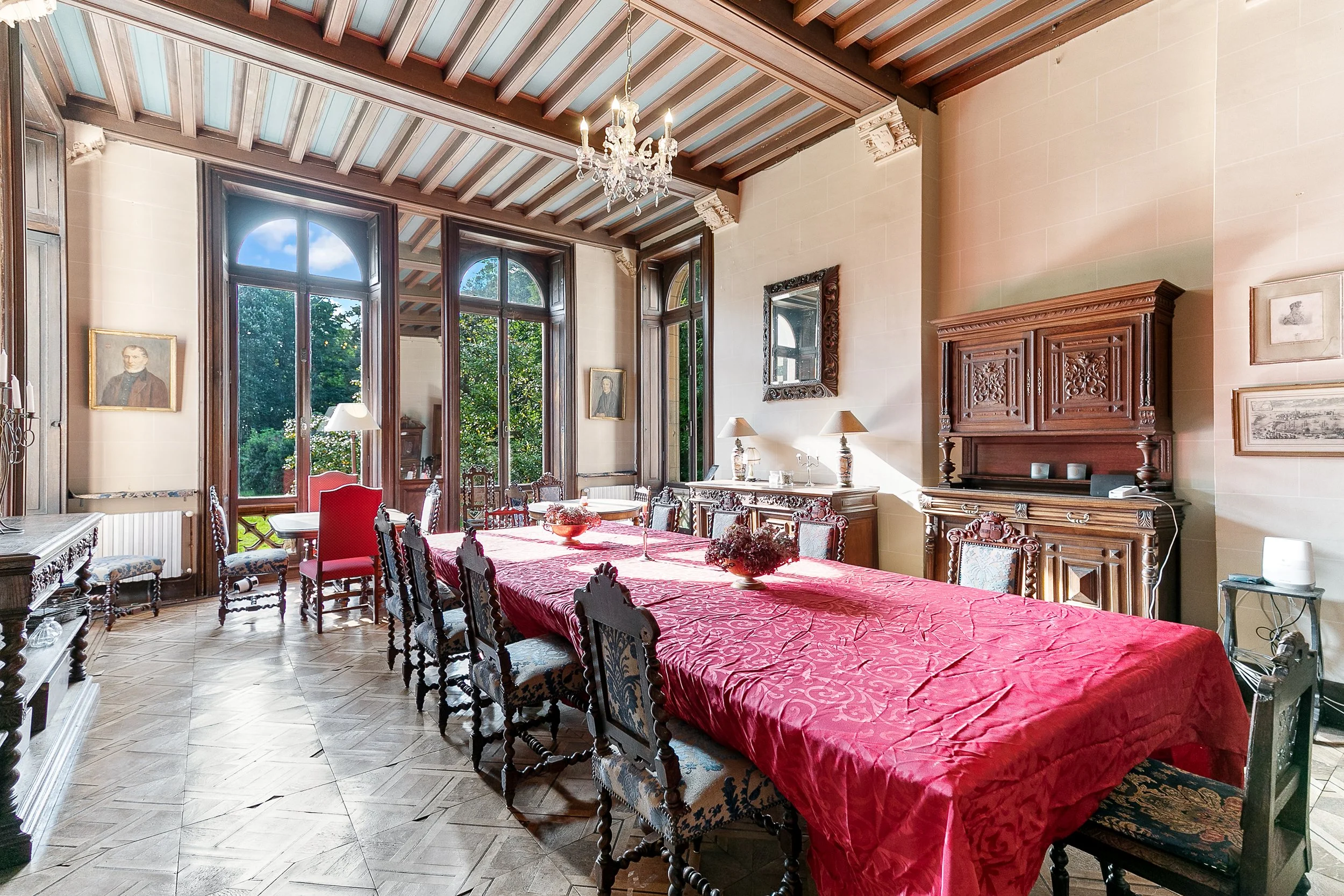 Castle In France For Company Offsites, Coliving, & Retreats | Venue Retreat