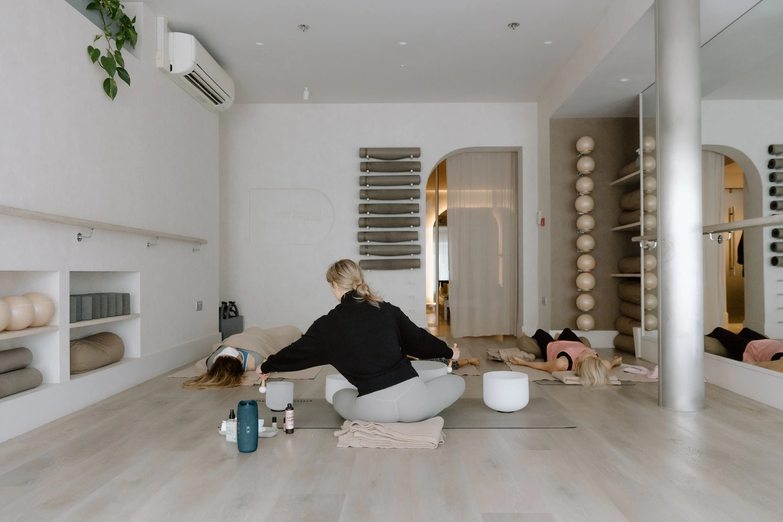Nue Ground Café & Studio
