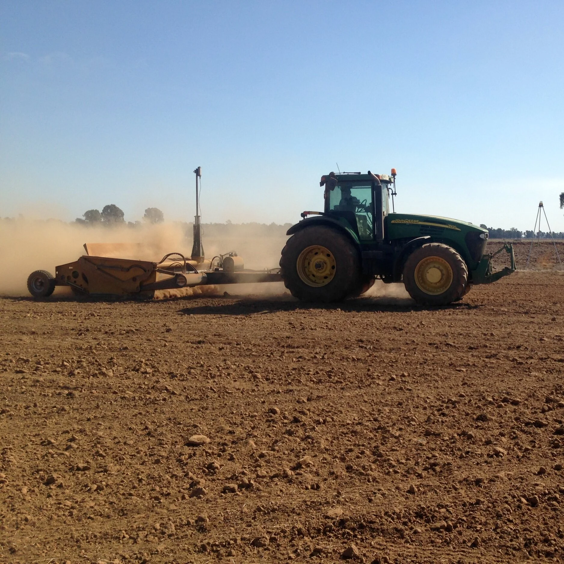 Laser Graders and Scrapers — Lawless Lasers