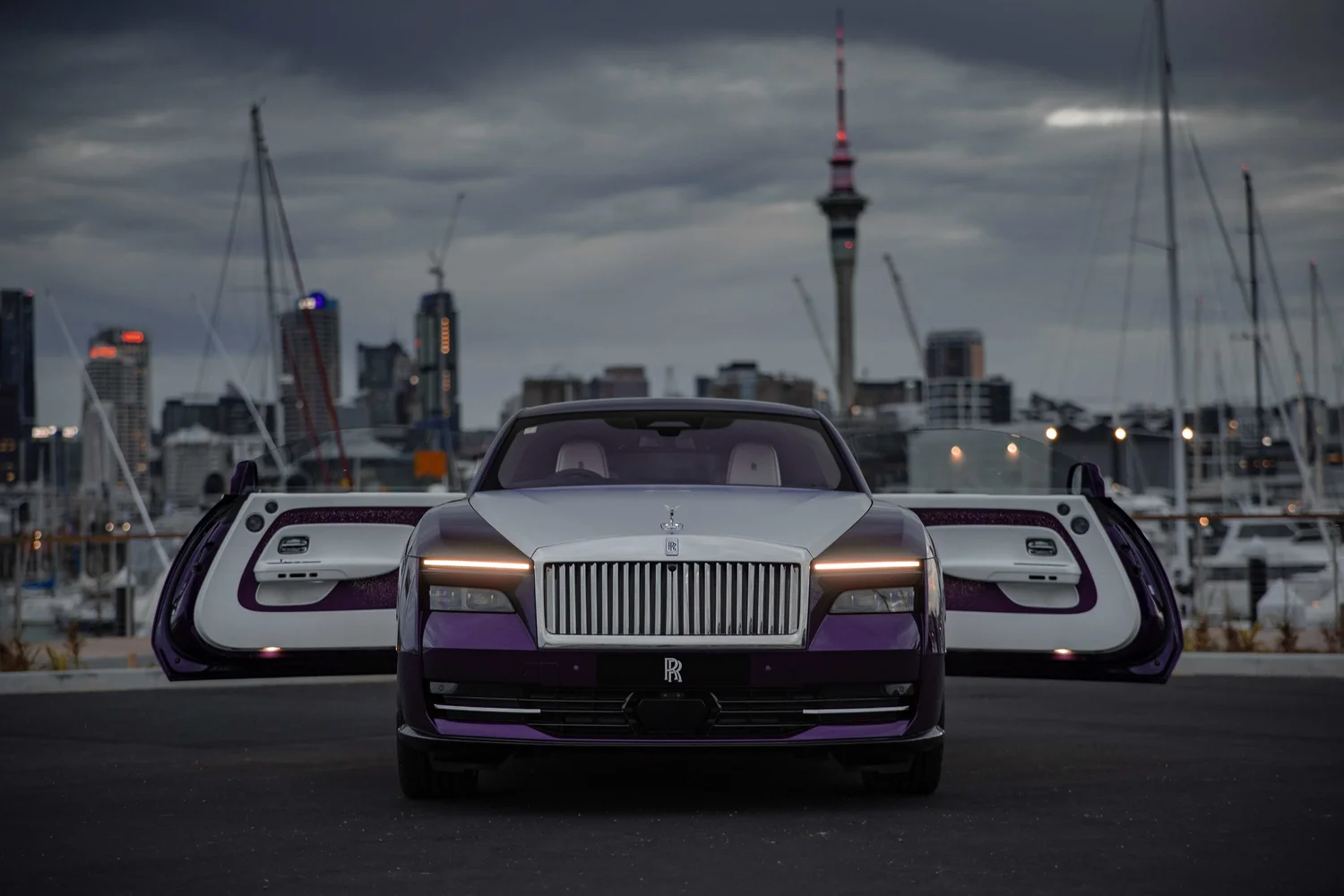 Rolls-Royce electric Spectre coupe wows Kiwi fans — AutoMuse
