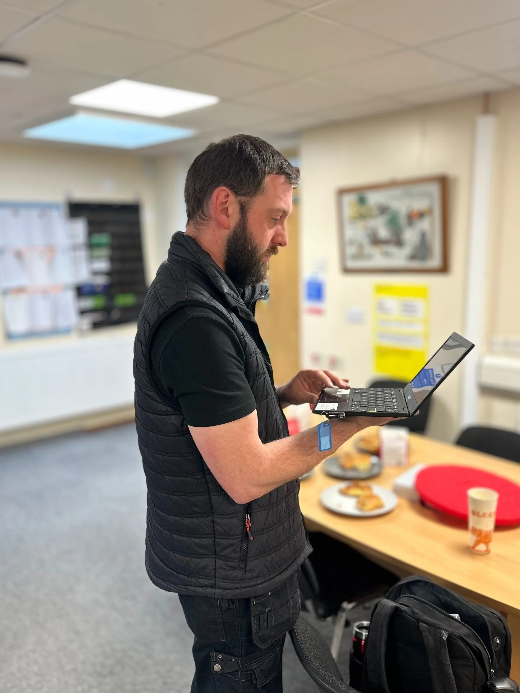 UK PAT Testing Service Providers | Nationwide PAT Testers — AJT Safety ...