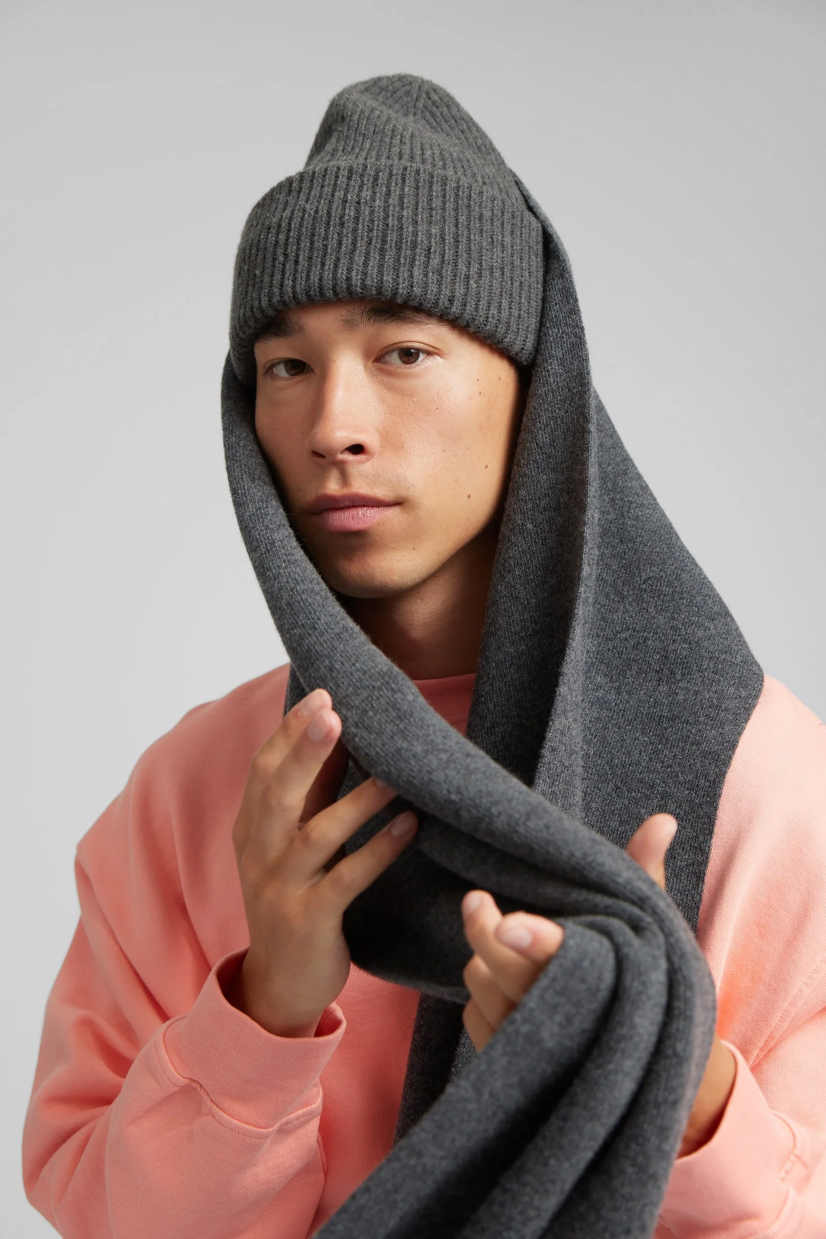 INTERVIEW #44 COLORFUL STANDARD — A Sustainable Closet