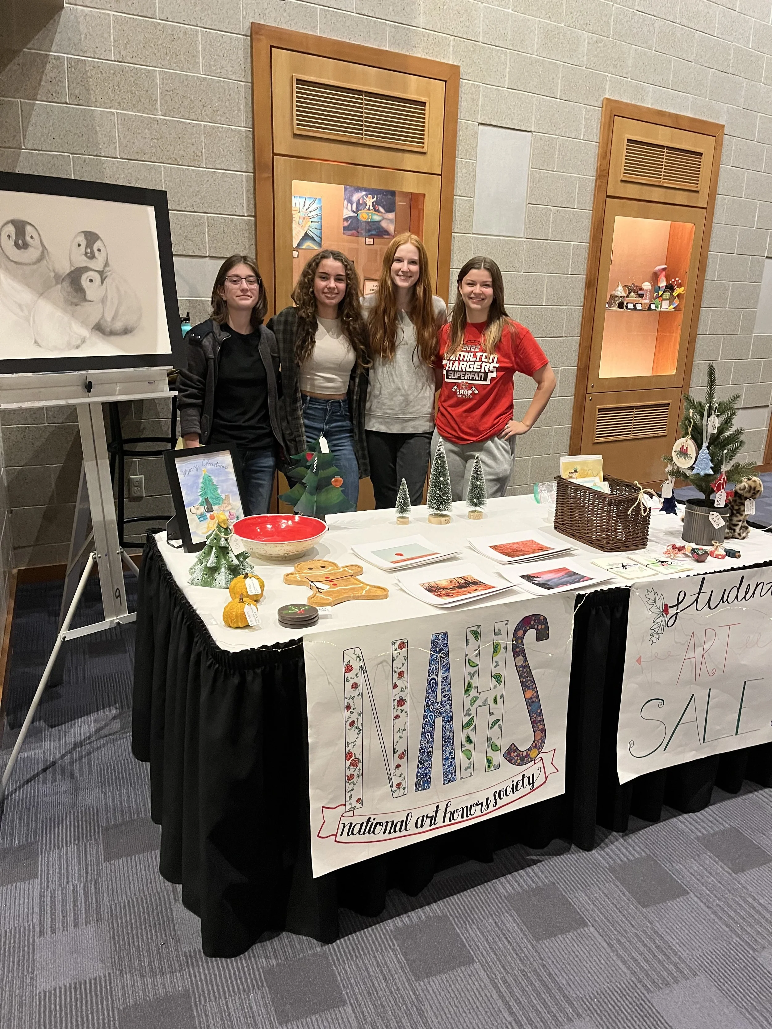 Hamilton's National Art Honor Society — Charger Press