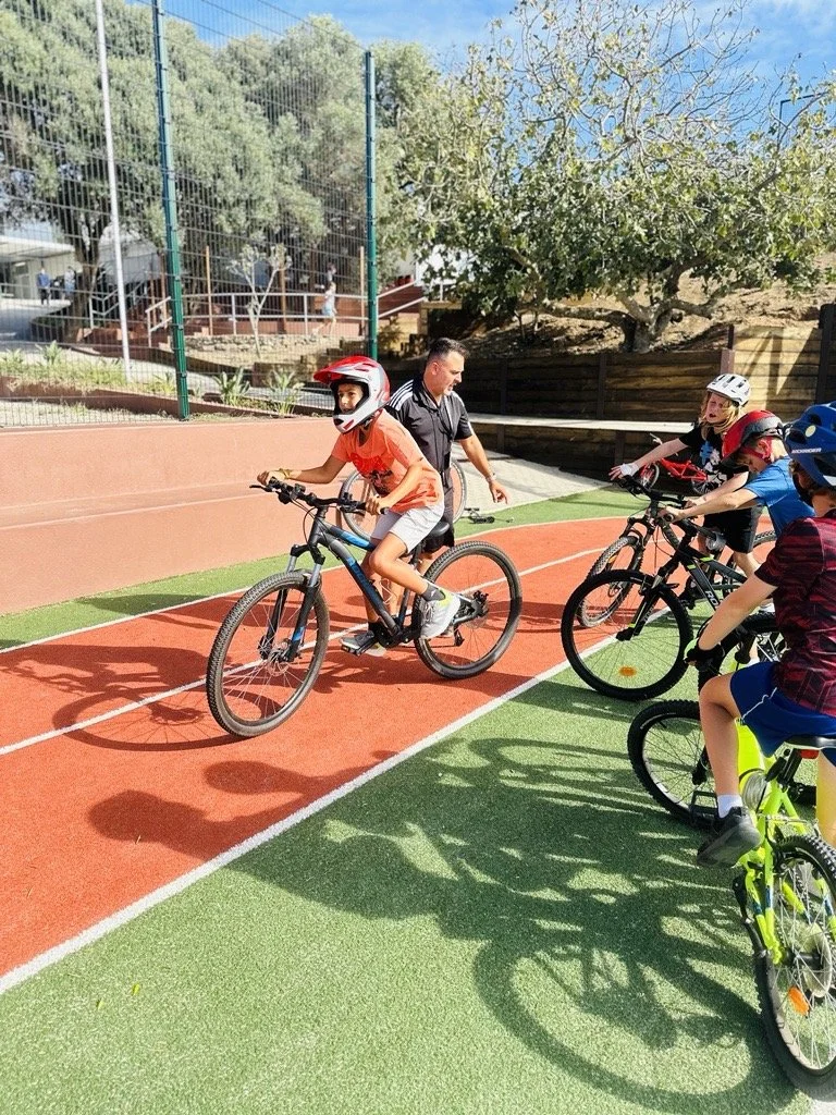 New Mountain Bike Club Rides Into Action with Coach Dimitri at the Helm | Novo Clube de Ciclismo ...