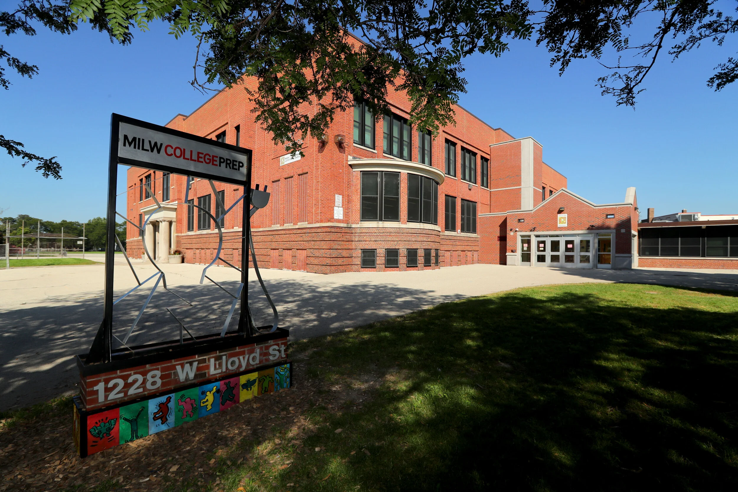 Lloyd Street — Milwaukee College Prep