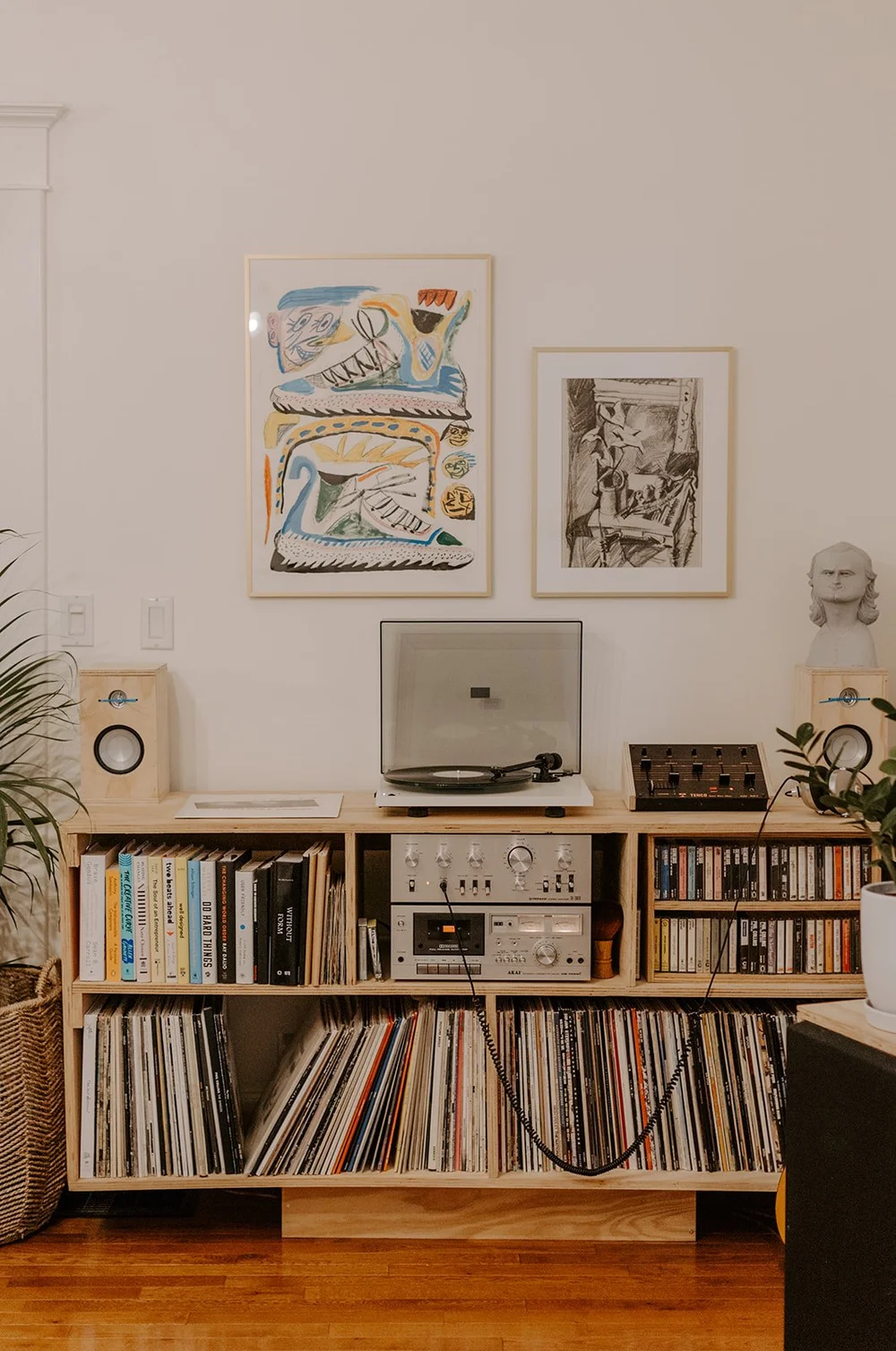 How to Promote Your Record Label's Brand (The Ultimate Guide)