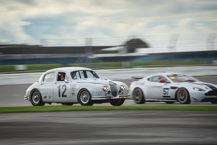 Jaguar Mark 1 & Mark 2 Buying Guide — P&K Thornton Restorations