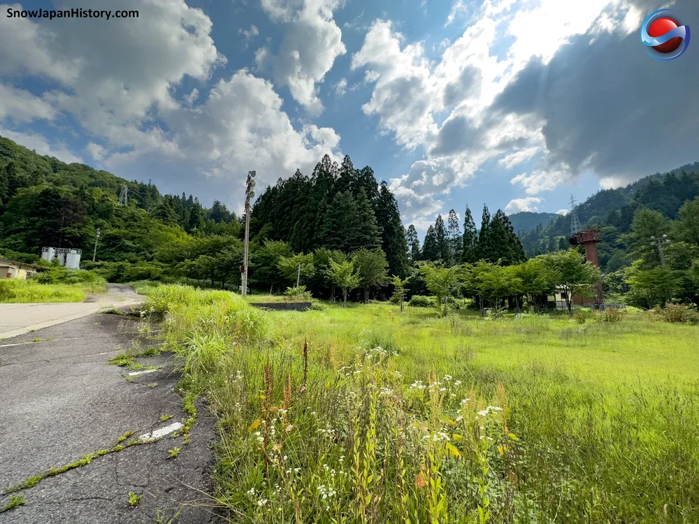 Midori-no-mura Gozenso Ski Area (Hakusan, Ishikawa) 緑の村御前荘スキー場（石川県白山市）