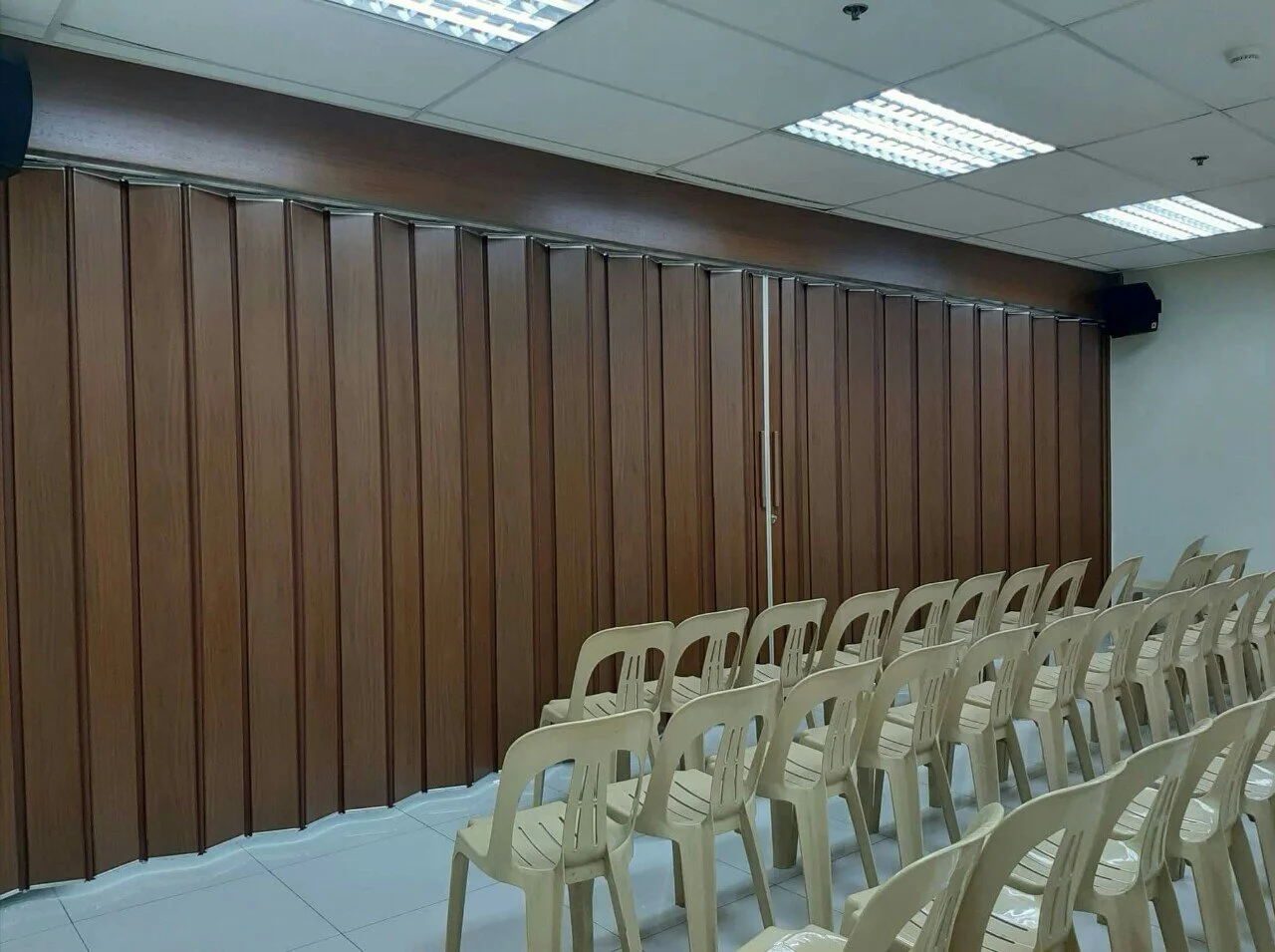 Folding Doors — Varifold Architectural Products, Inc.