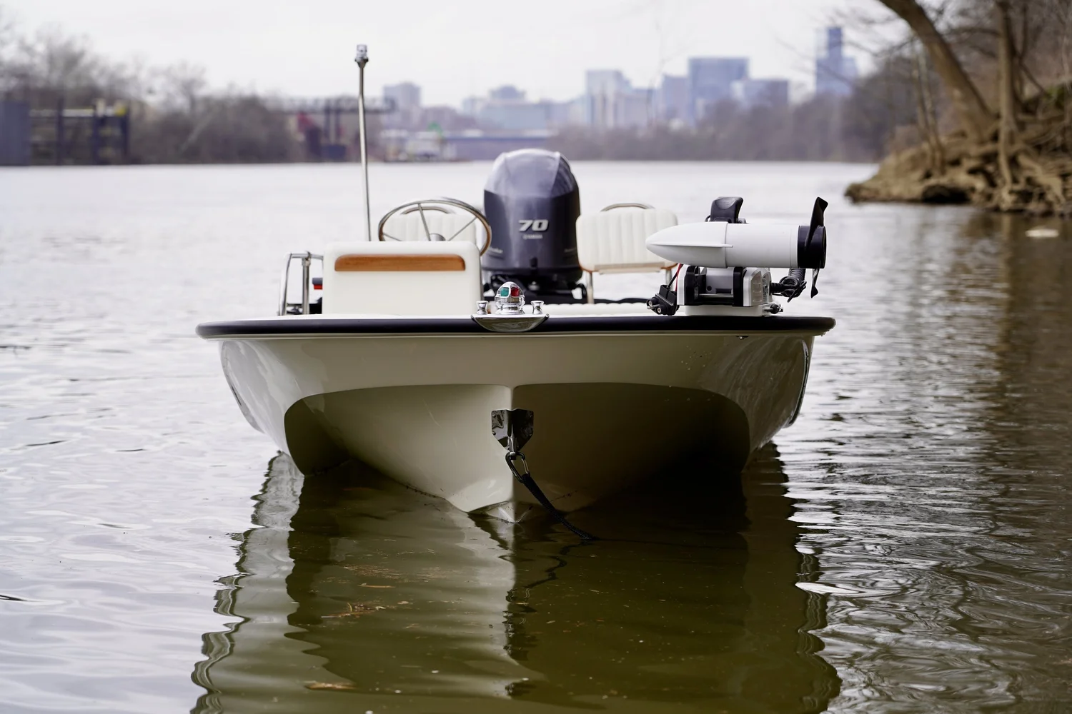 "White" - 1982 Boston Whaler 15' Custom - Side Console — FassēCo