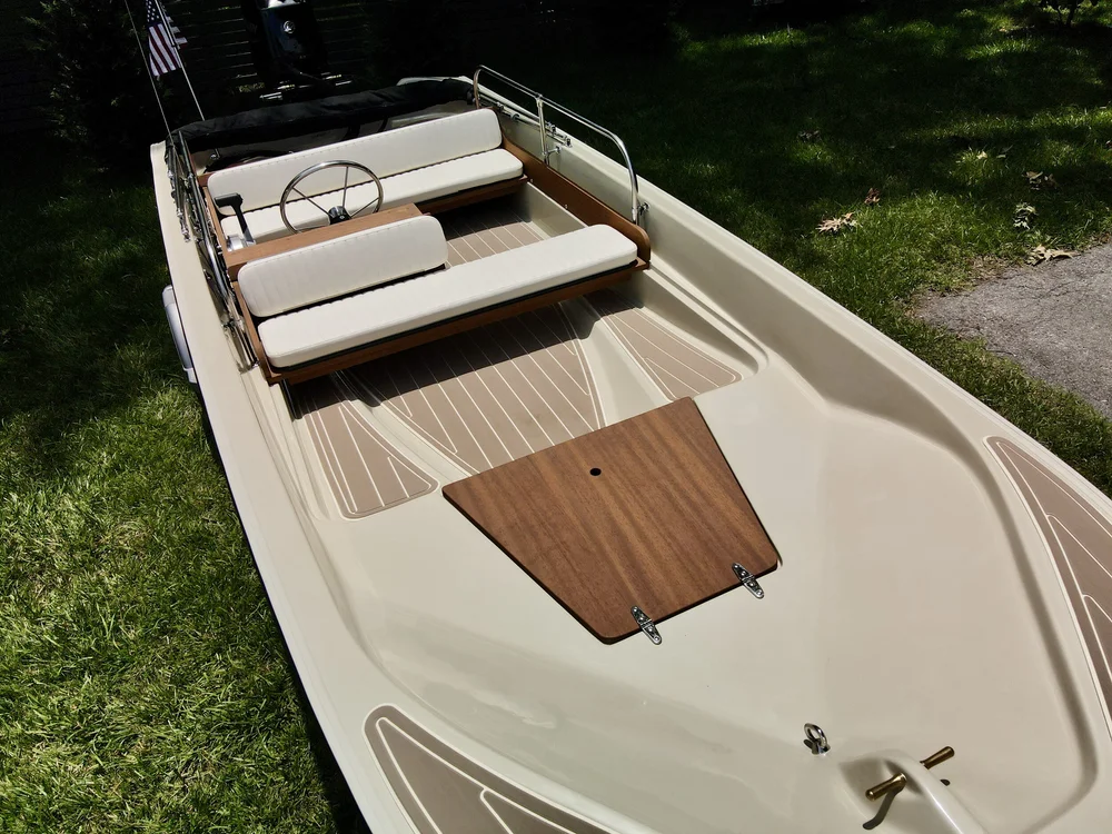 "Wyannie"- 1978 Boston Whaler 15' Super Sport — FassēCo