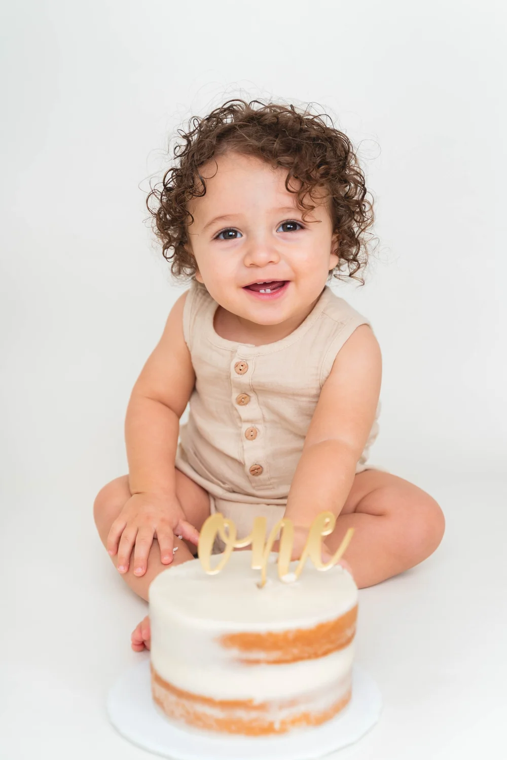 First Birthday Photoshoot Near You in Guelph, Ontario