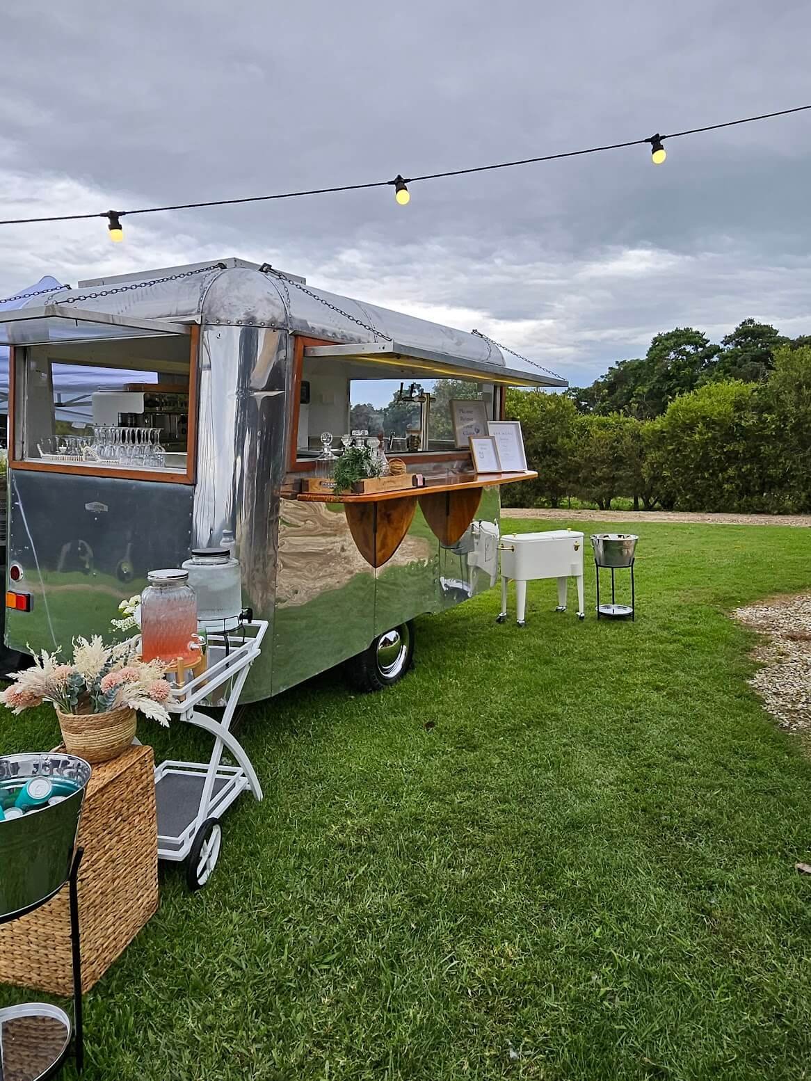 Vintage Caravan Bar — Silver Belle Events