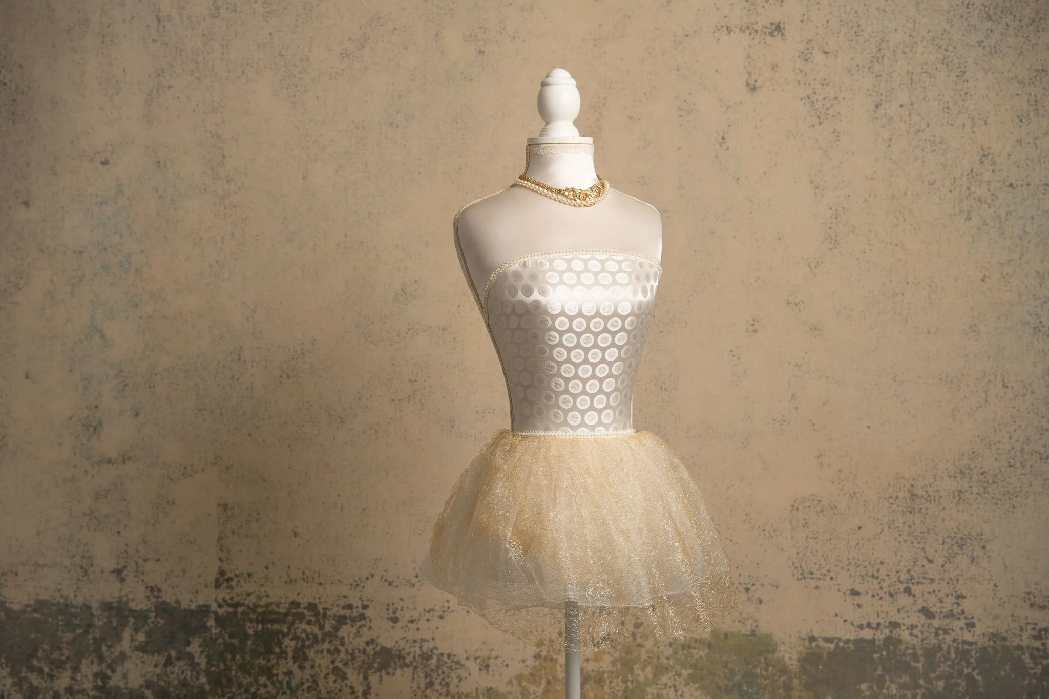 Red, rose backdrop with nice soft texture hand painted canvas backdrop ...