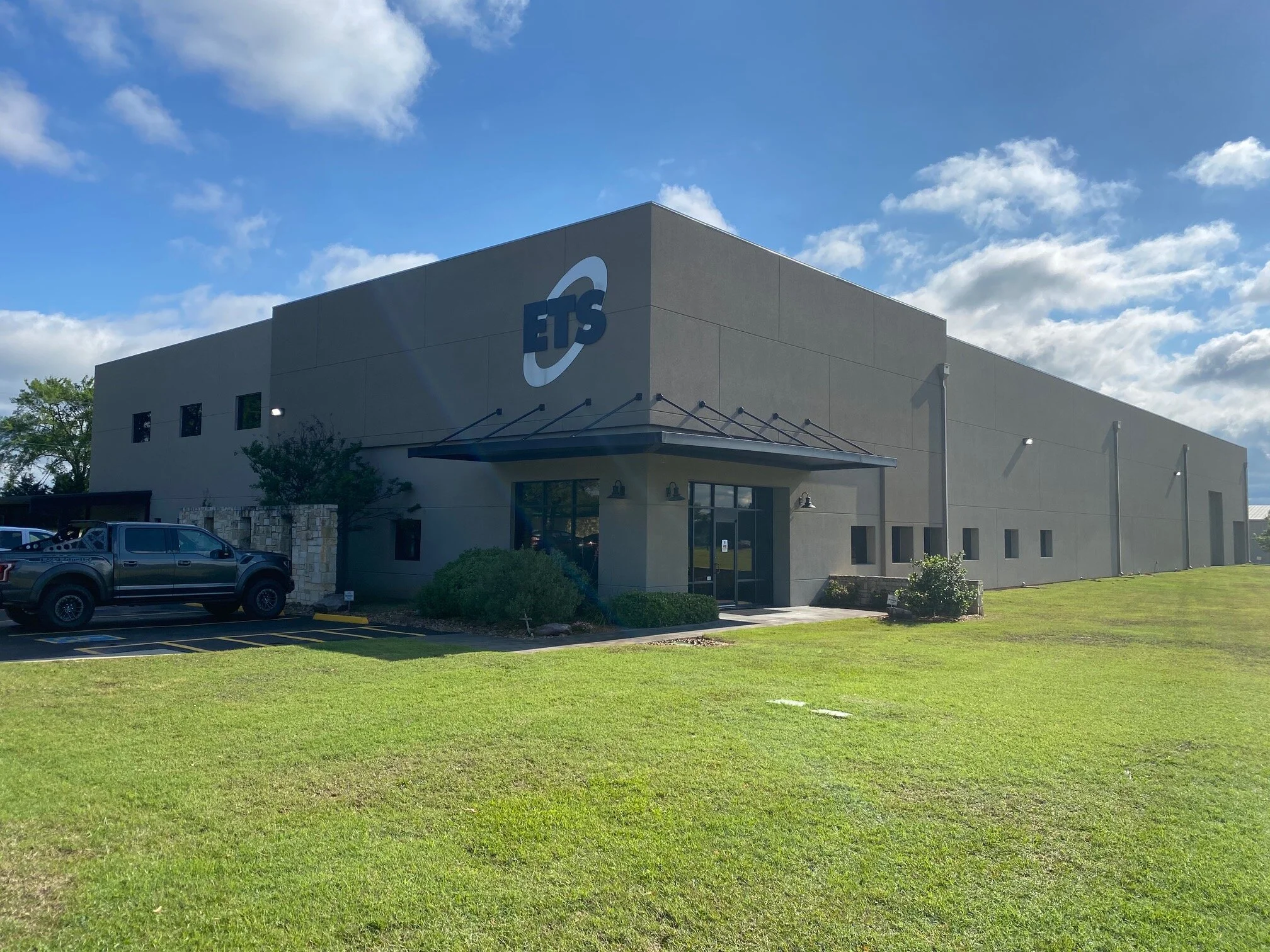 About ETS — East Texas Seals Parker Distributor
