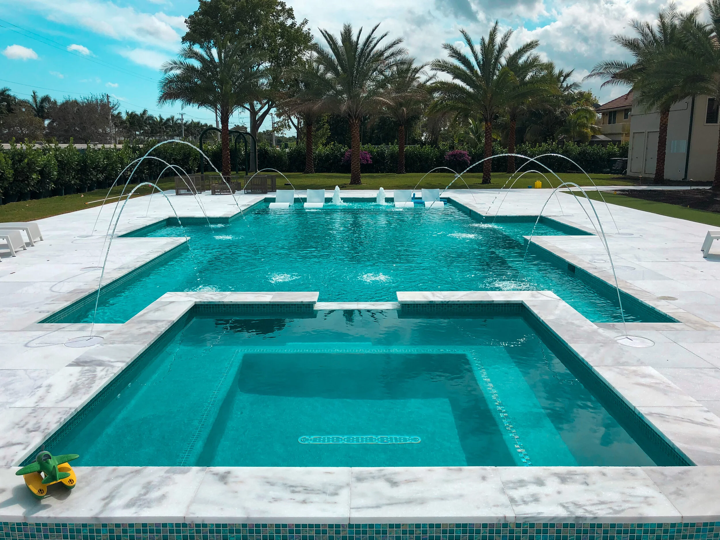 Dolphin Pools & Spas