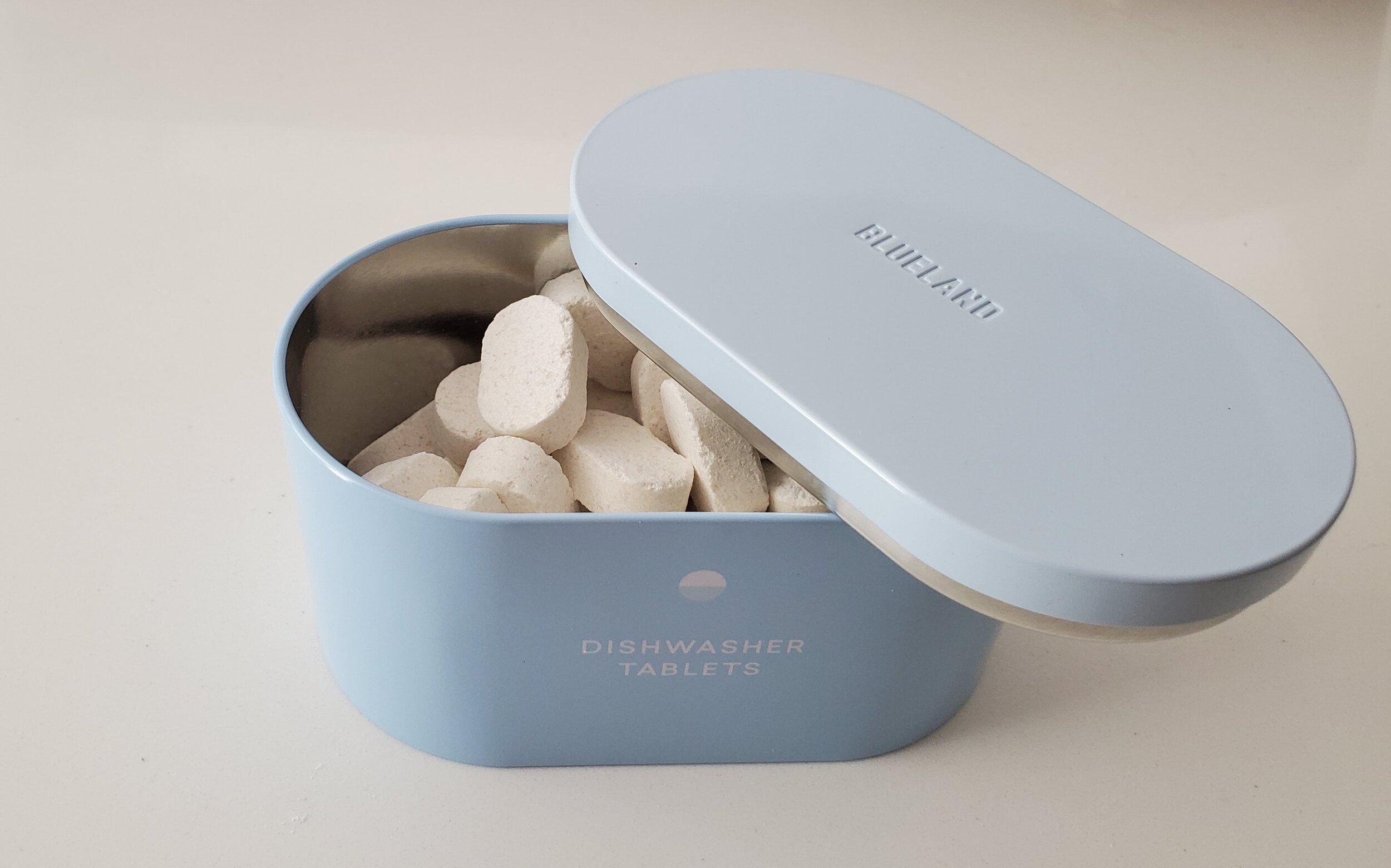 We tried Blueland's zero-waste dish washing tablets for a couple of ...