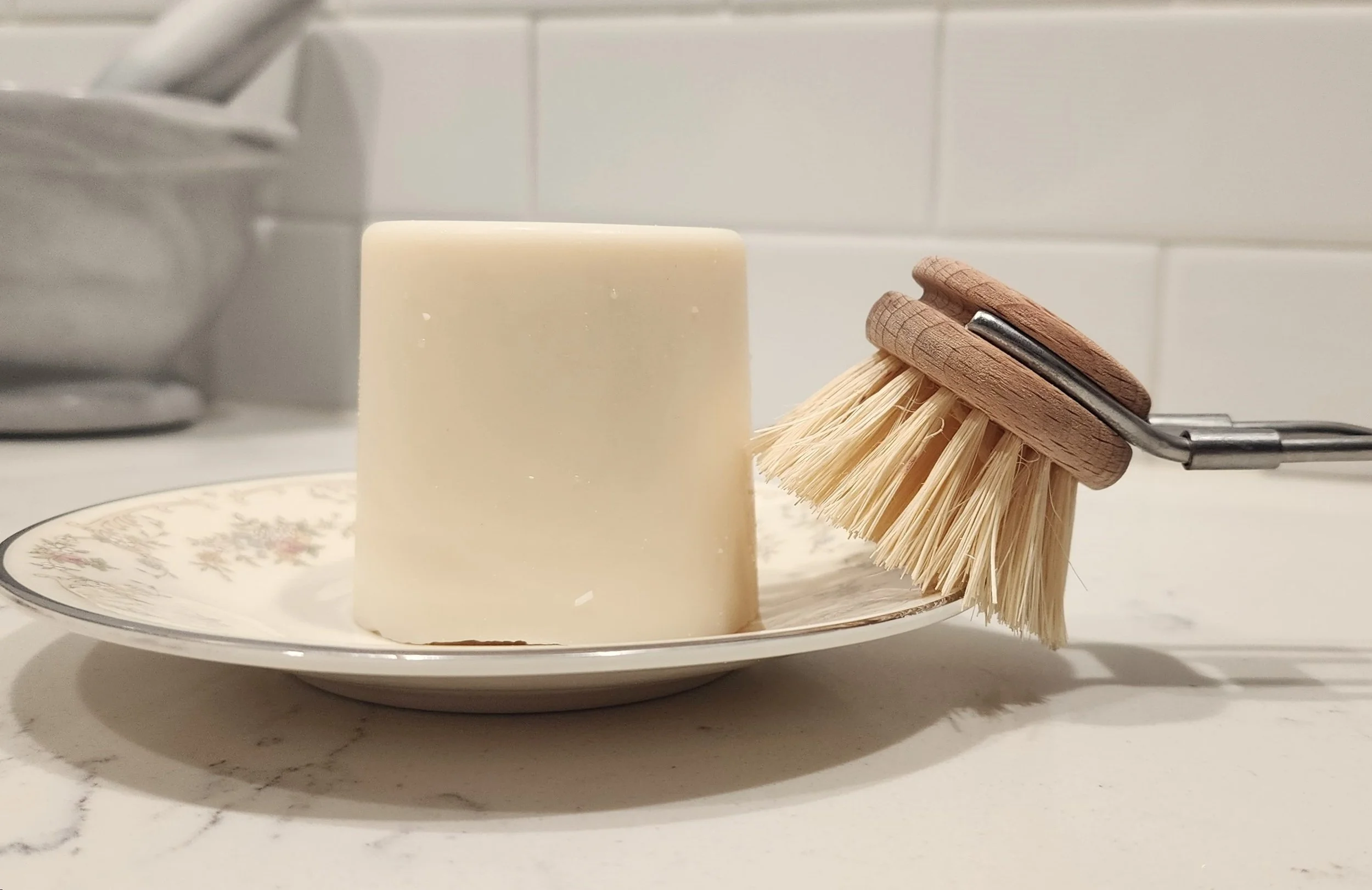 We have been washing dishes with Meliora's Dish Soap Bar. Here is our review. — The Reduce Report