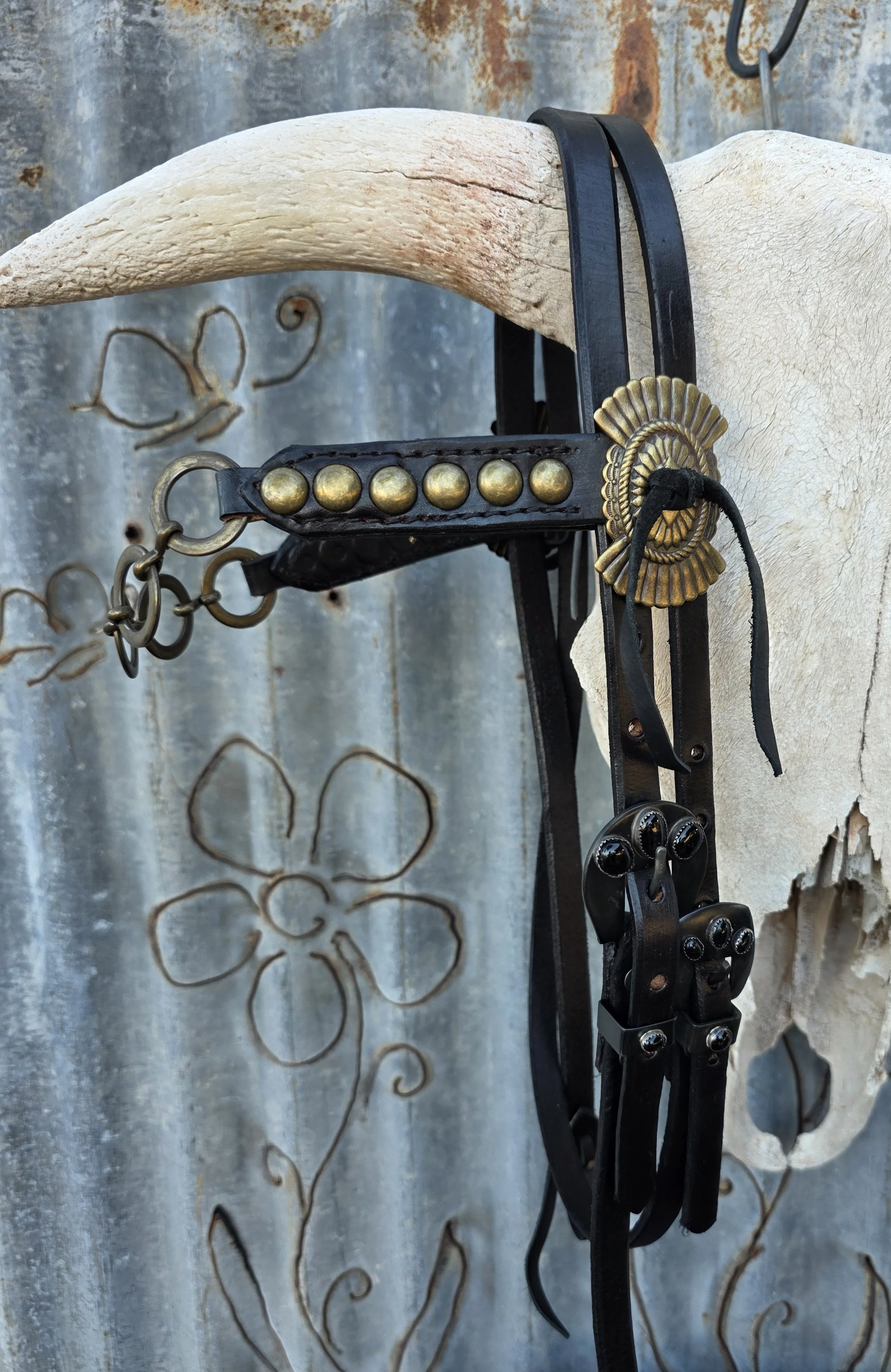 Headstalls | Shop Durable Custom Headstalls — Circle M Custom Hides