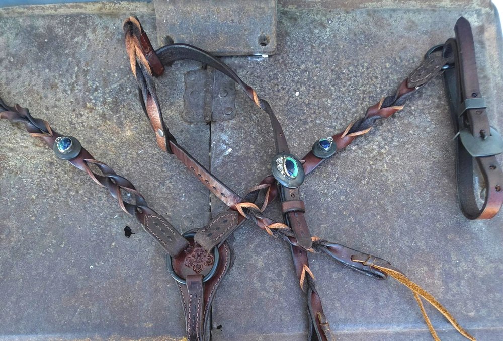 Headstalls | Shop Durable Custom Headstalls — Circle M Custom Hides