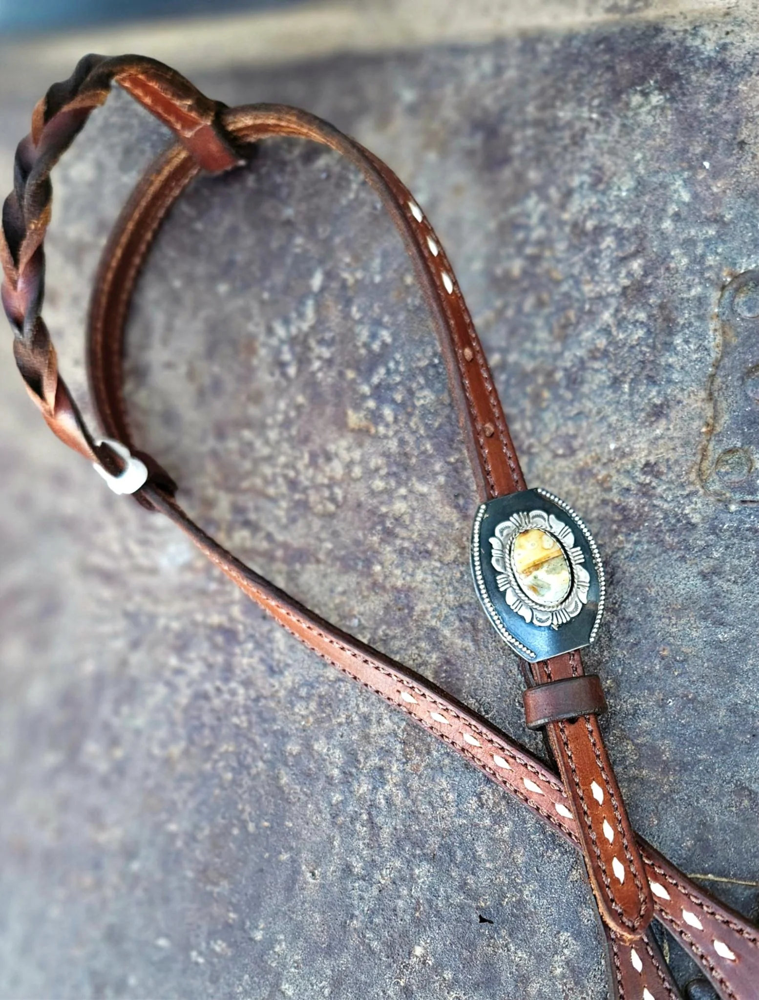 Headstalls | Shop Durable Custom Headstalls — Circle M Custom Hides