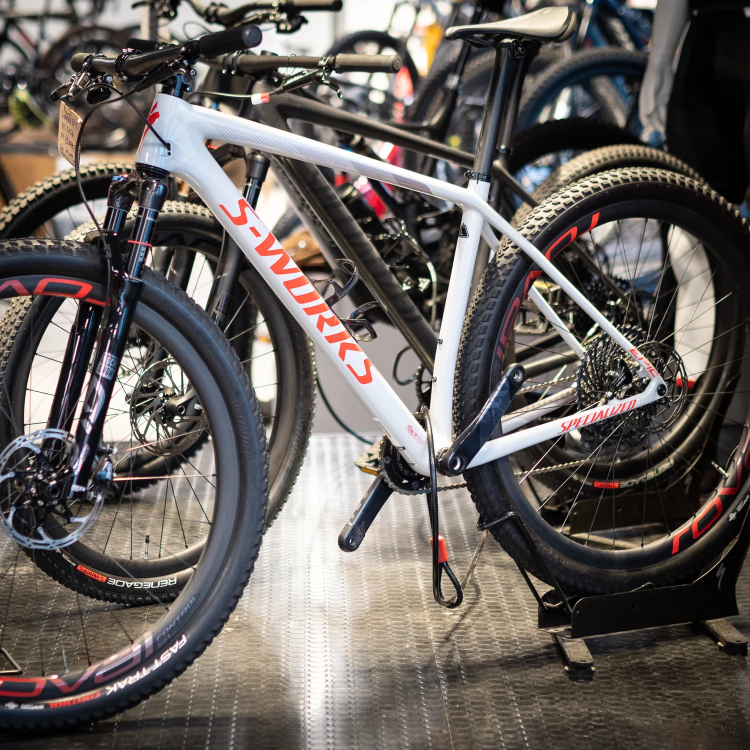 Velo City Oslo - Specialized Concept Store