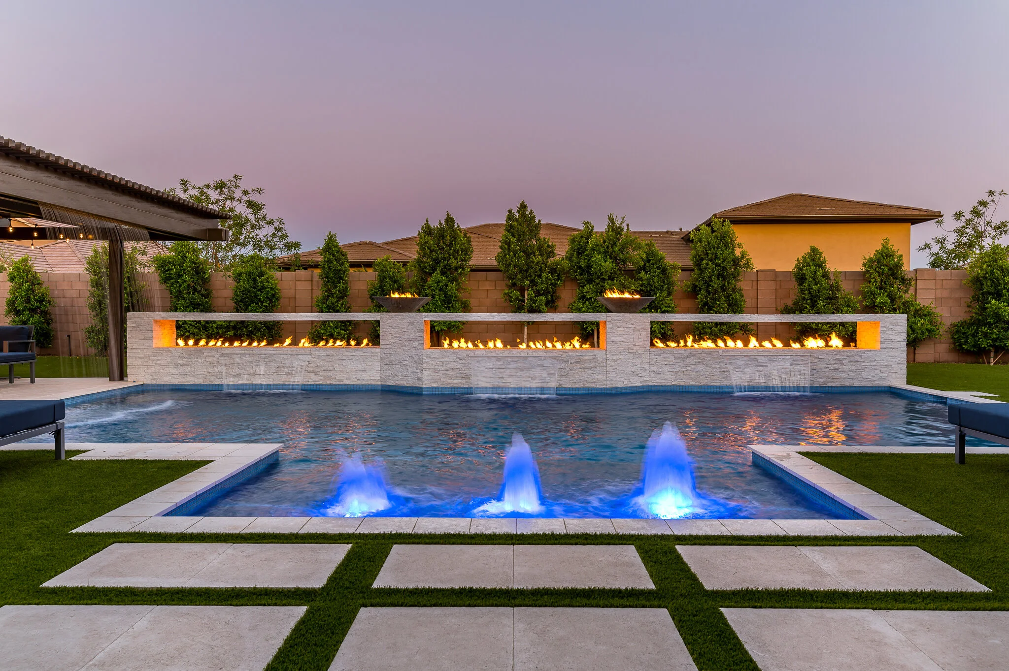 Custom Pool Features — Presidential Pools, Spas & Patio