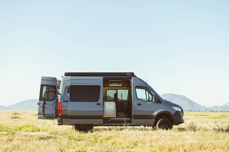 Sprinter Van Conversions - Off the Grid Vanworks