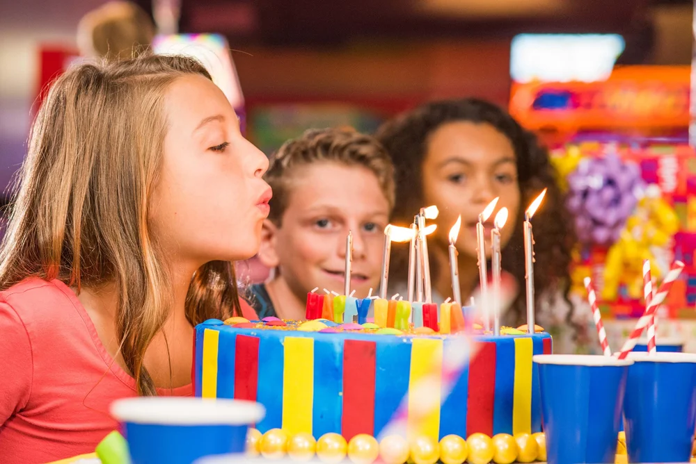 birthday parties — Lighthouse Lanes
