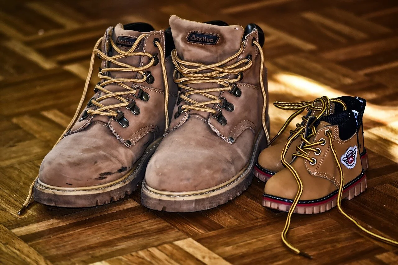 How Boots Should Fit (free check list) — Ready Set Adventure Box