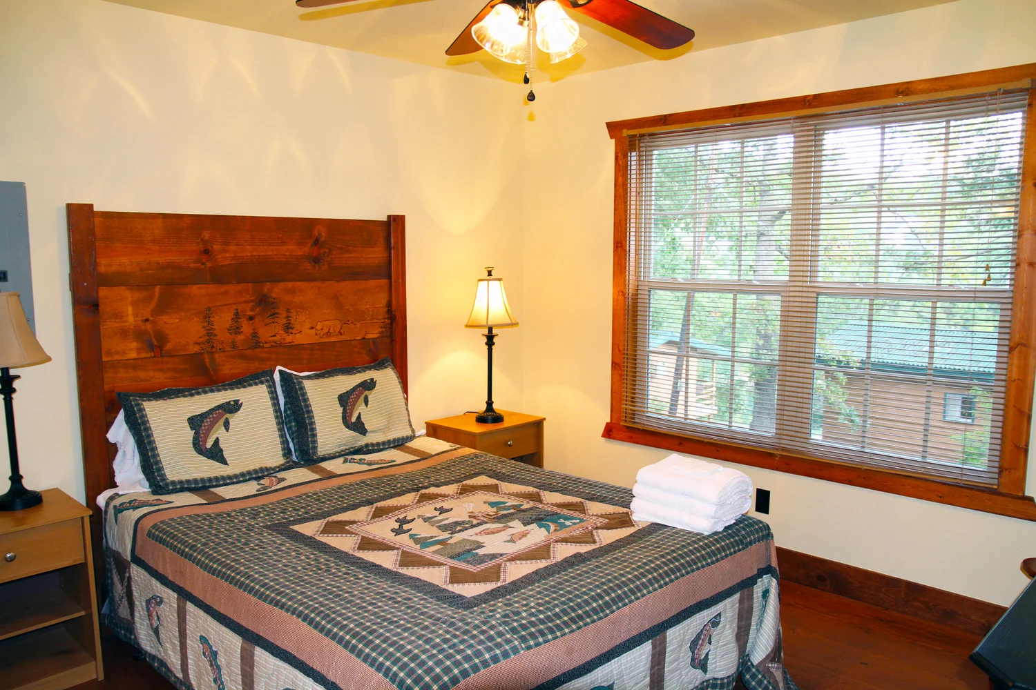Nightly Rates — Dooley Lodges and Resort