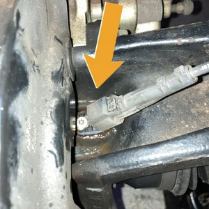 How to tell which ABS sensor is BAD? (5 Things to look for)