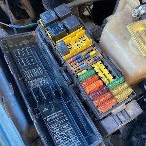 How to use a Test Light (and how to find the one Right for you)