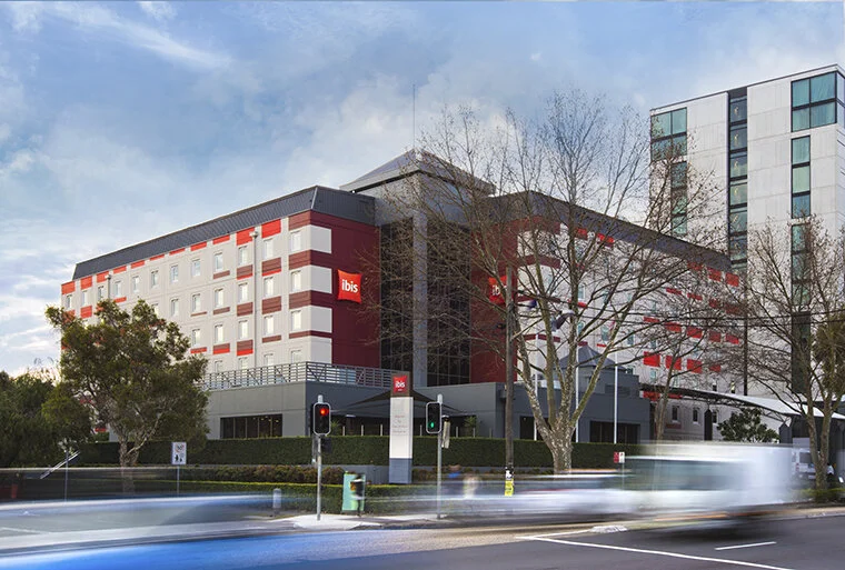 Ibis Hotel Façade — TOBHIYAH STONE FELLER