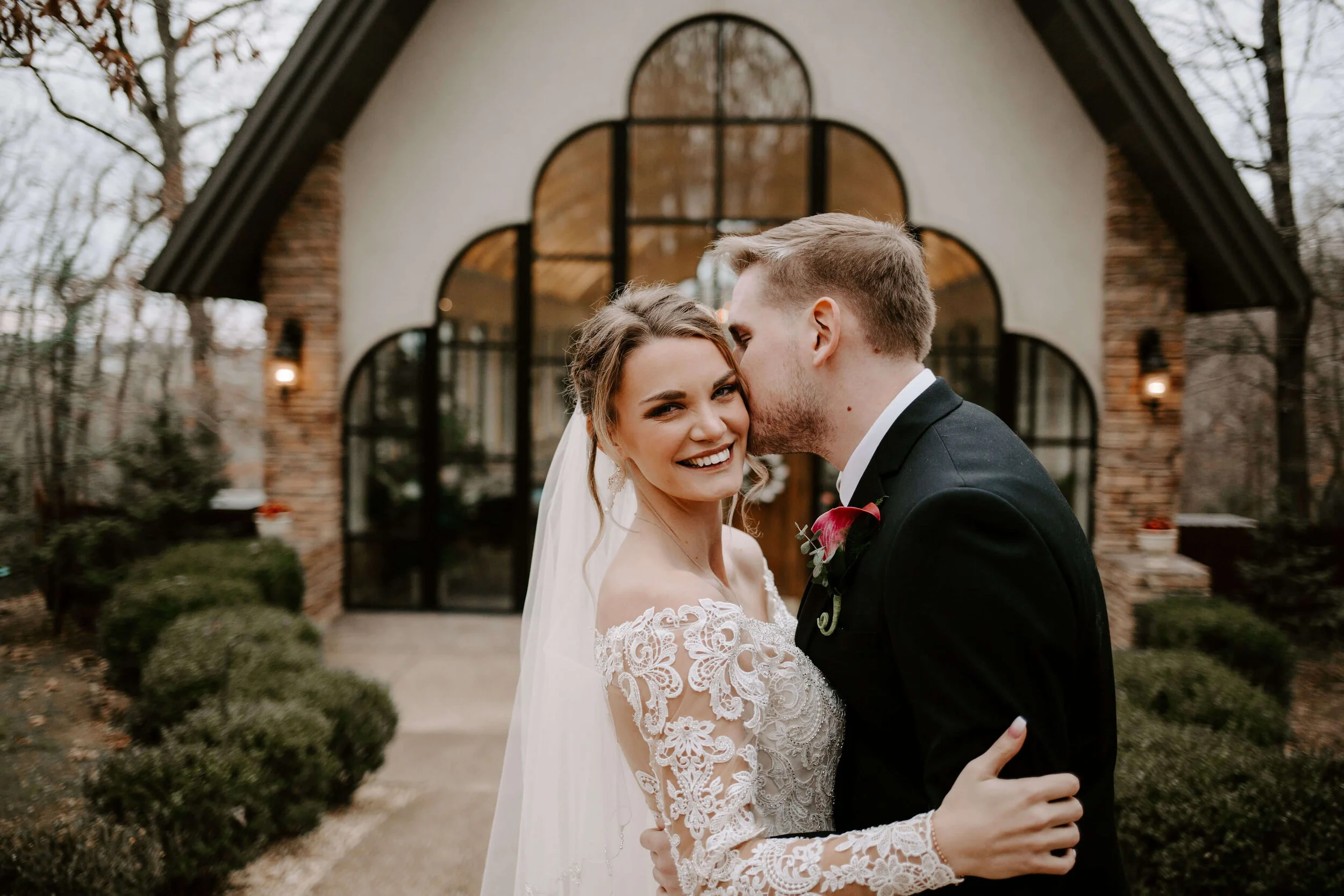 Real Weddings — Stonegate Glass Chapel