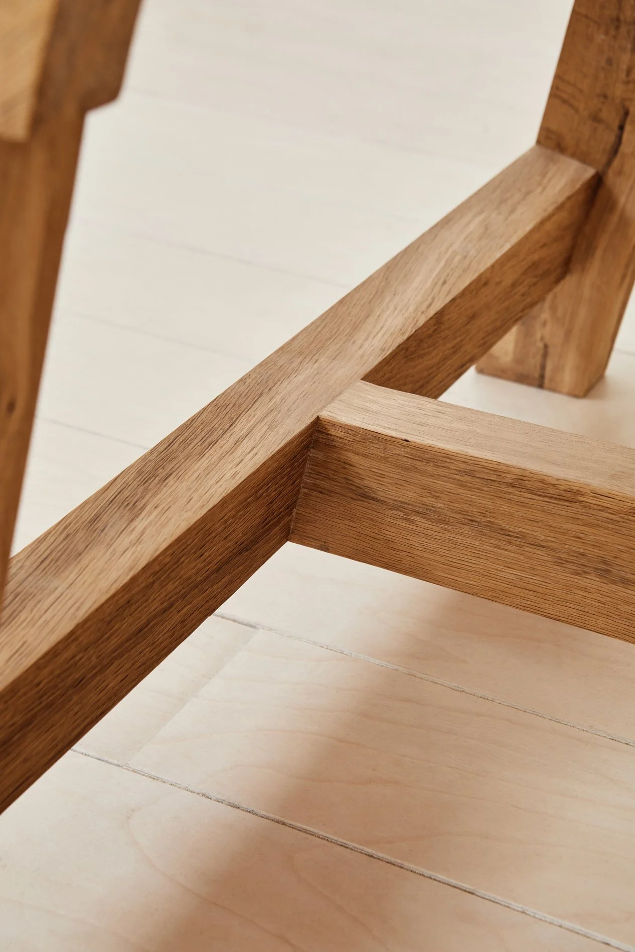 Tithe dining table | Sebastian Cox