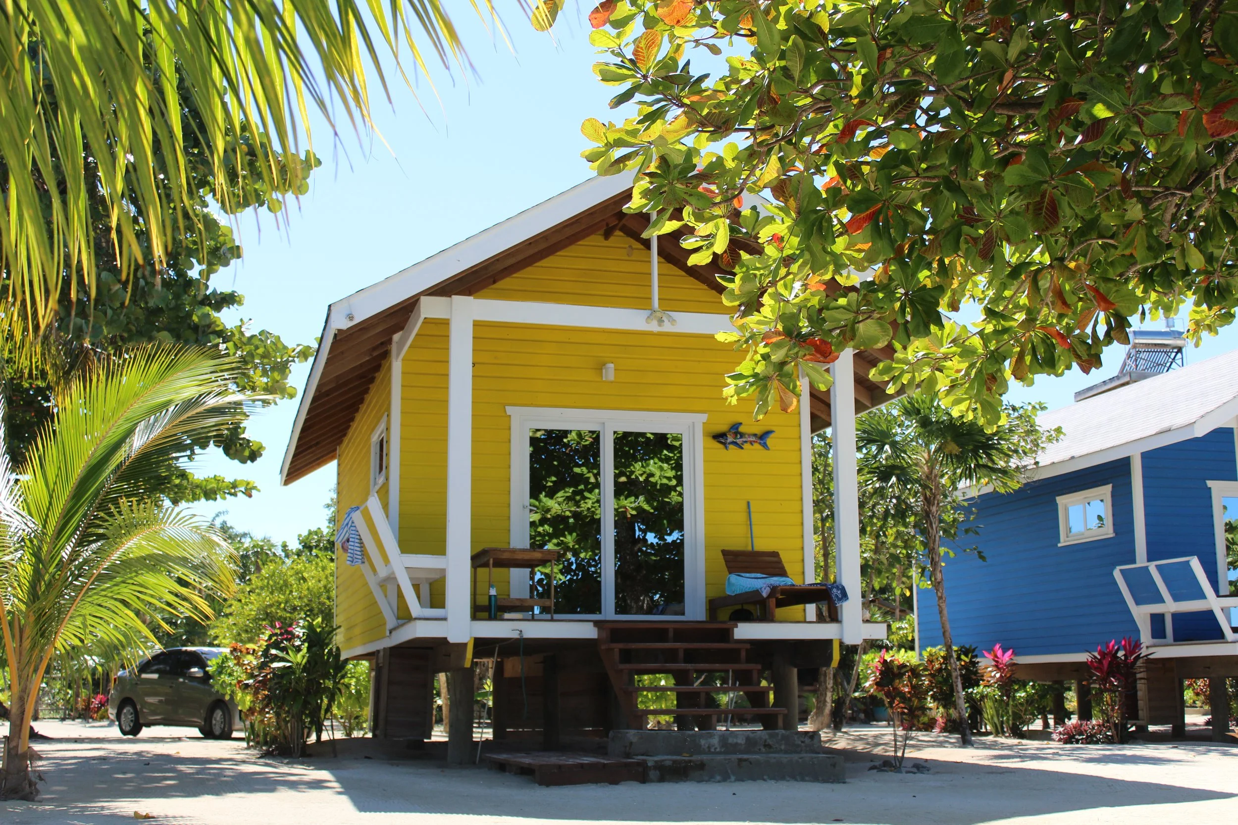 Where to Stay in Roatan — Becca at Home and Abroad