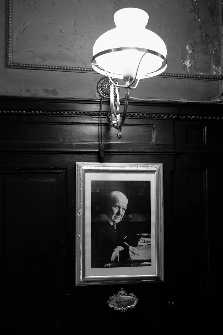 Cafe Sperl — Philip Bohle: Documentary Photographer