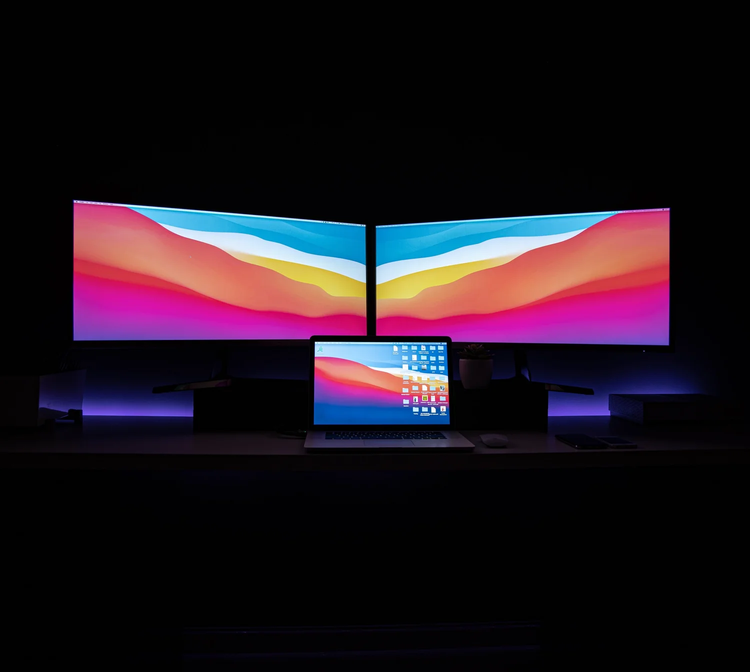 Best Color Grading Monitors in 2023: A Comprehensive Buying Guide