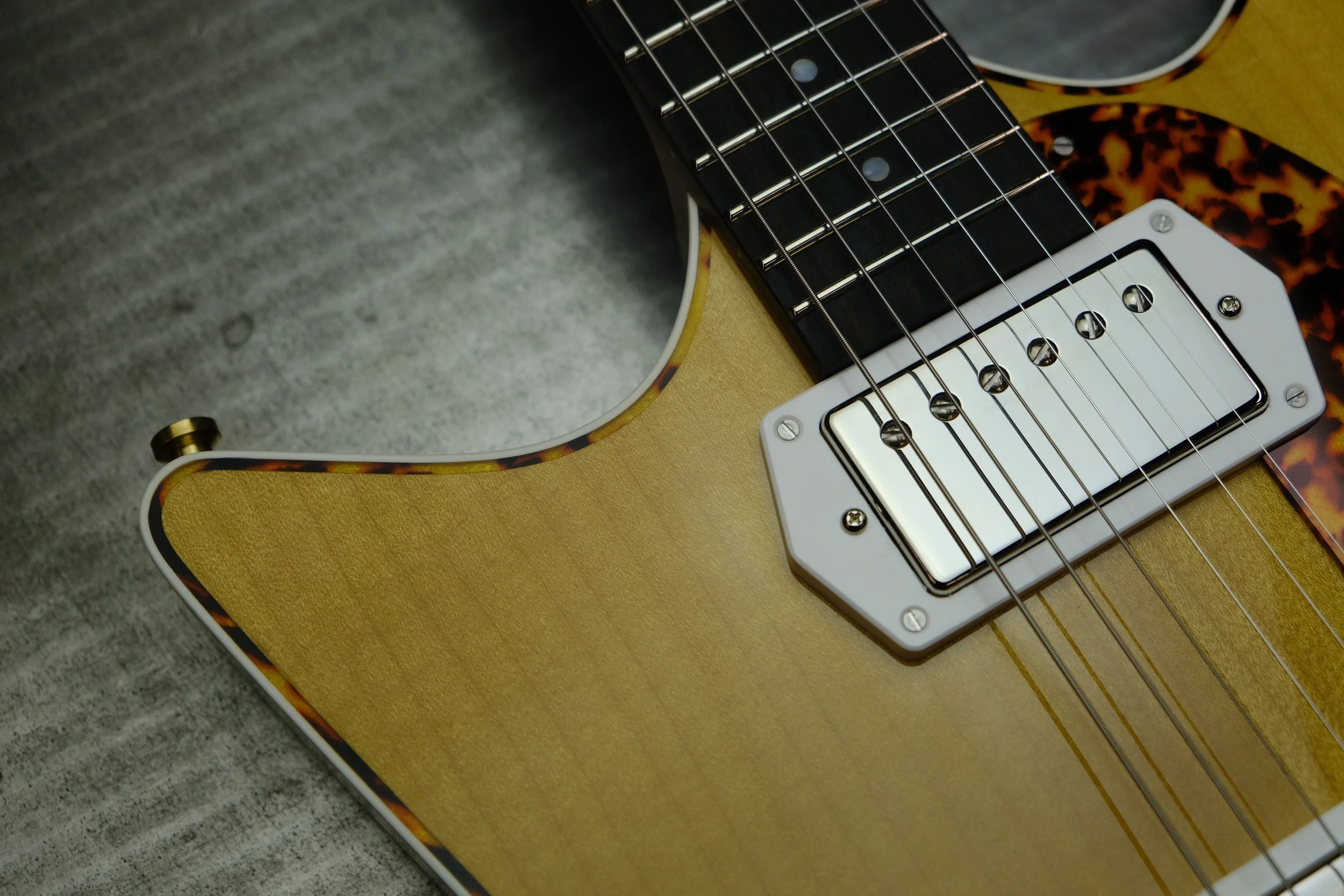 Sunburst - Arcade Model — Frank Brothers Guitar Company - Boutique guitars