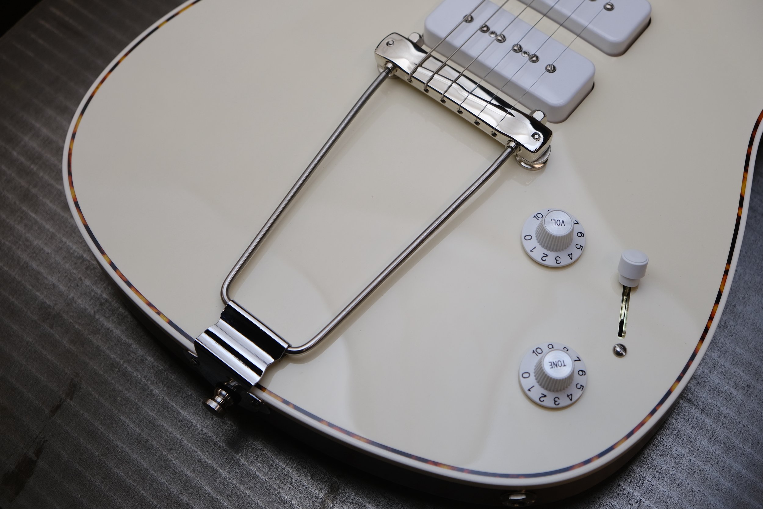 Sunburst - Arcade Model — Frank Brothers Guitar Company - Boutique guitars