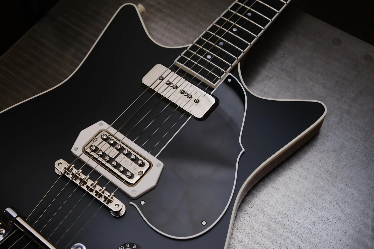 Tobacco Sunburst - Arcade Model — Frank Brothers Guitar Company ...